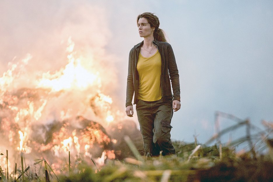 Dědictví - Epizoda 4 (S02E04) (2015) | Galerie - Z epizody | ČSFD.cz