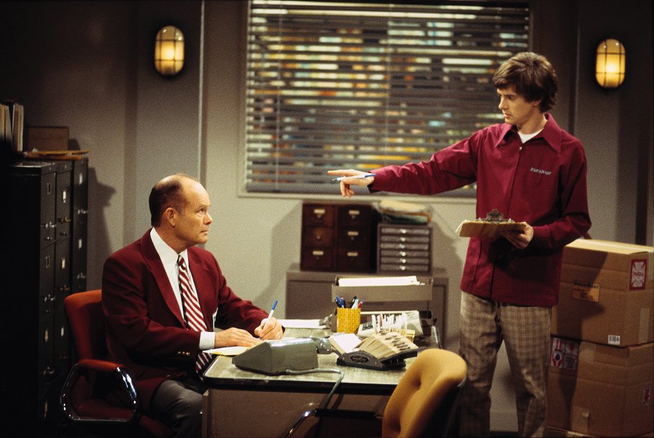 That '70s Show - Red exerce son autorité (S02E24) (2000) | ČSFD.cz