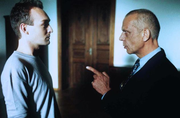 Neil Edmond | Galerie - Z filmu | ČSFD.cz