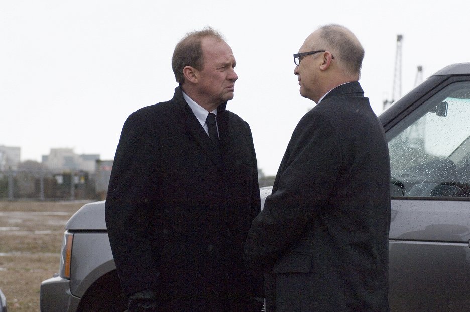 MI5 - Split Loyalties (S07E02) (2008) | ČSFD.cz