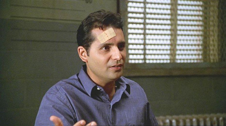 Zákon a pořádek: Útvar pro zvláštní oběti - Čest (S02E02) (2000 ...