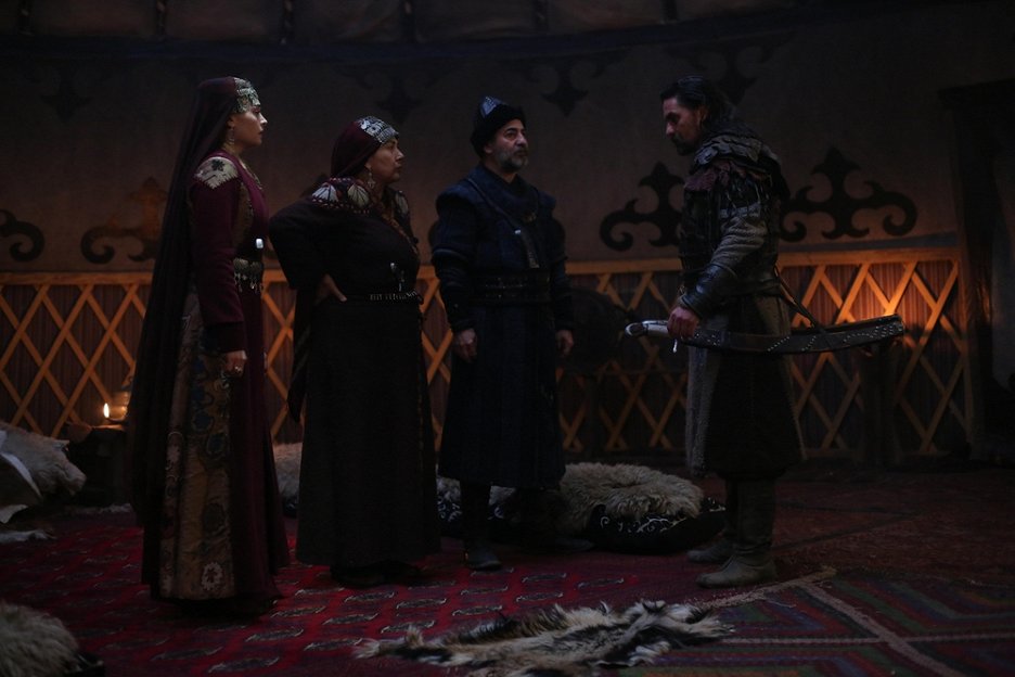 Diriliş: Ertuğrul - İyi Hainler (S04E23) (2018) | ČSFD.cz