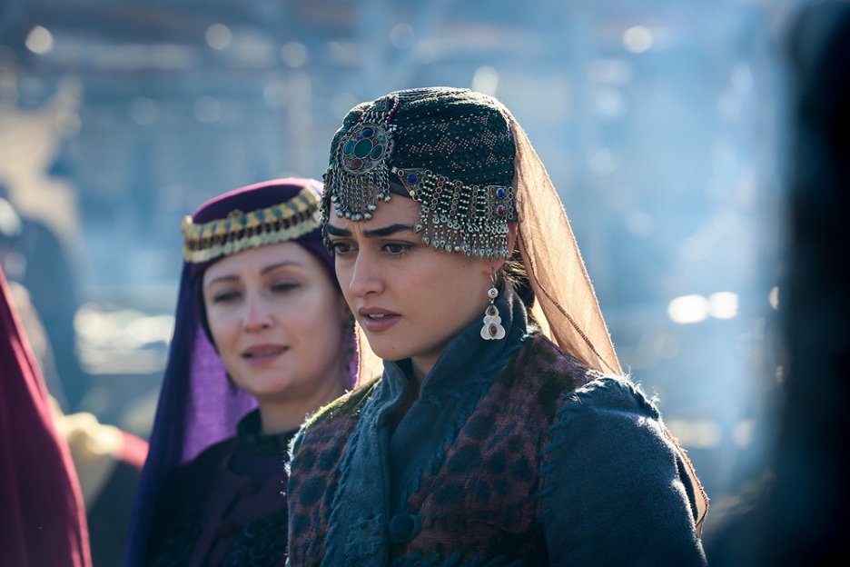 Diriliş: Ertuğrul - Kutlu Zafer (S03E09) (2016) | ČSFD.cz