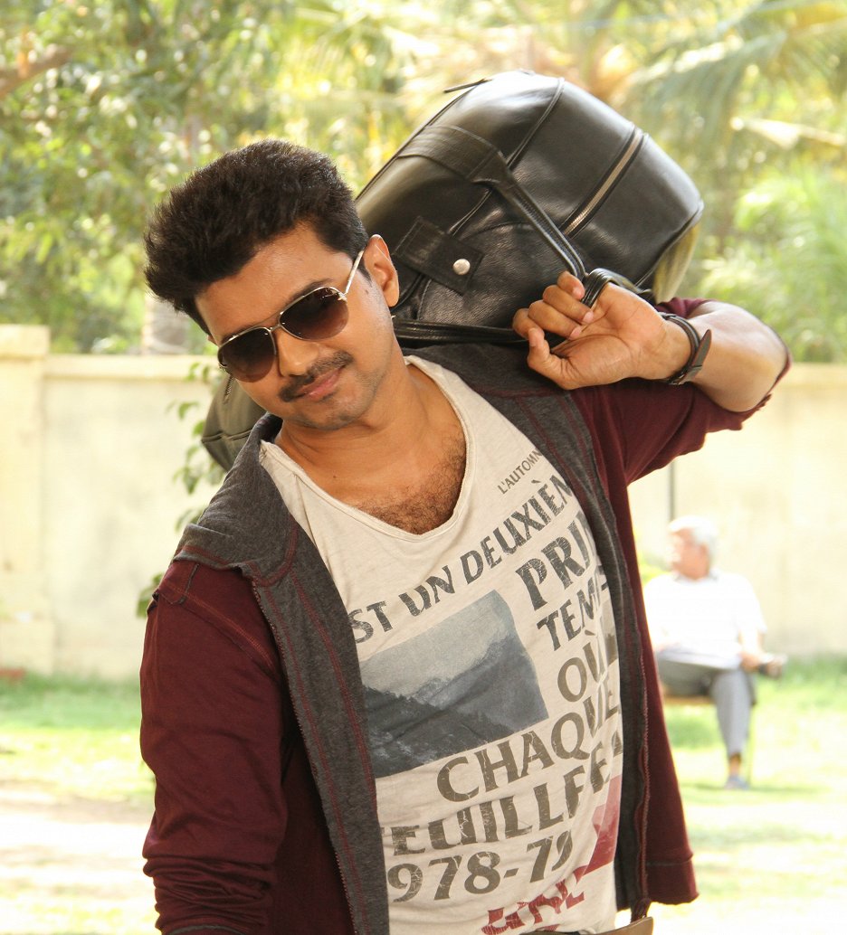 Kaththi (2014) | ČSFD.cz