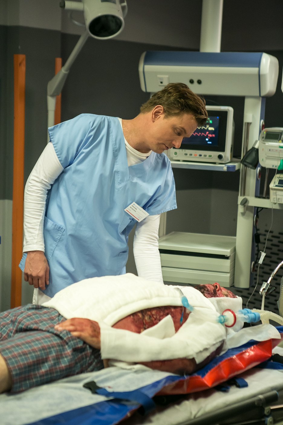 Modrý kód - Výbuch (S03E22) (2018) | ČSFD.cz