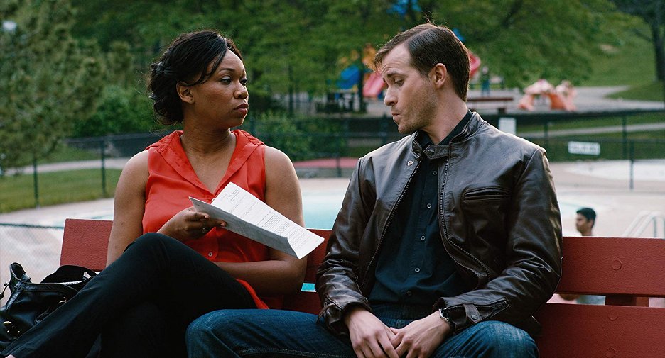 Saving Dreams (2016) | ČSFD.cz