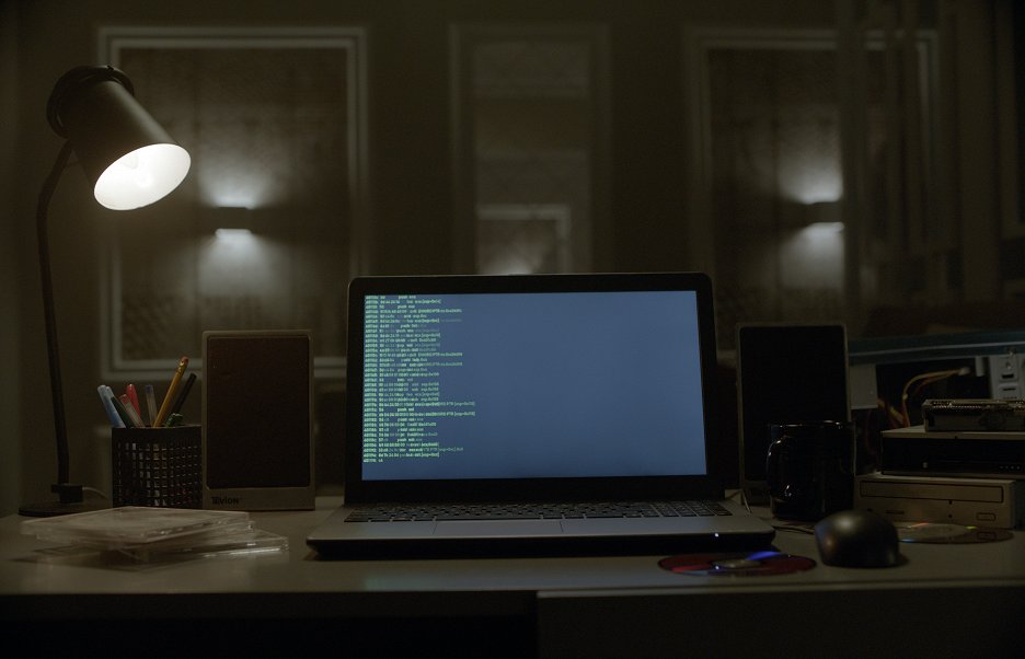 Hackerville - Drei Neunen (E01) (2018) | ČSFD.cz