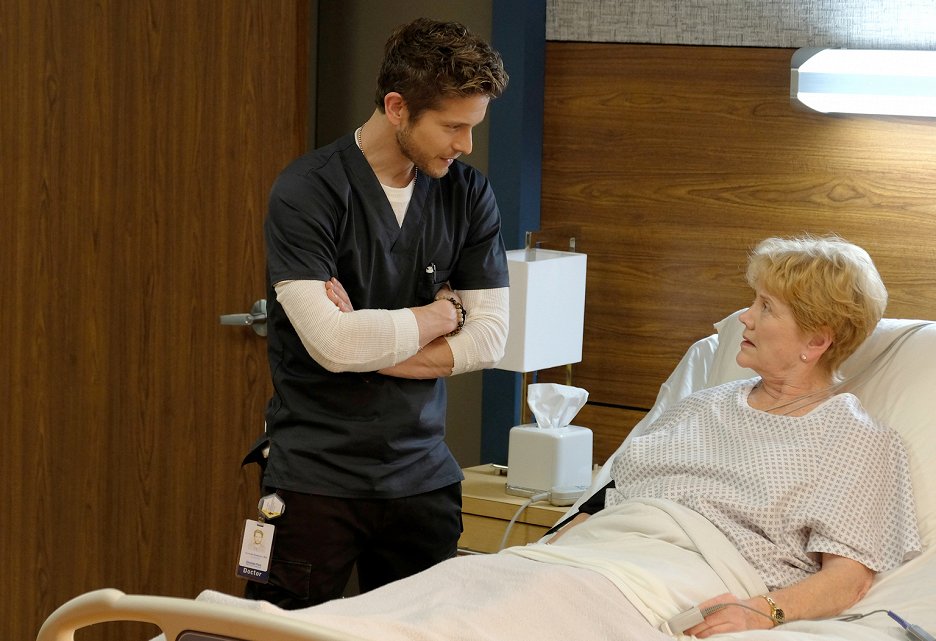 Doktoři - Duchové (S01E10) (2018) | ČSFD.cz