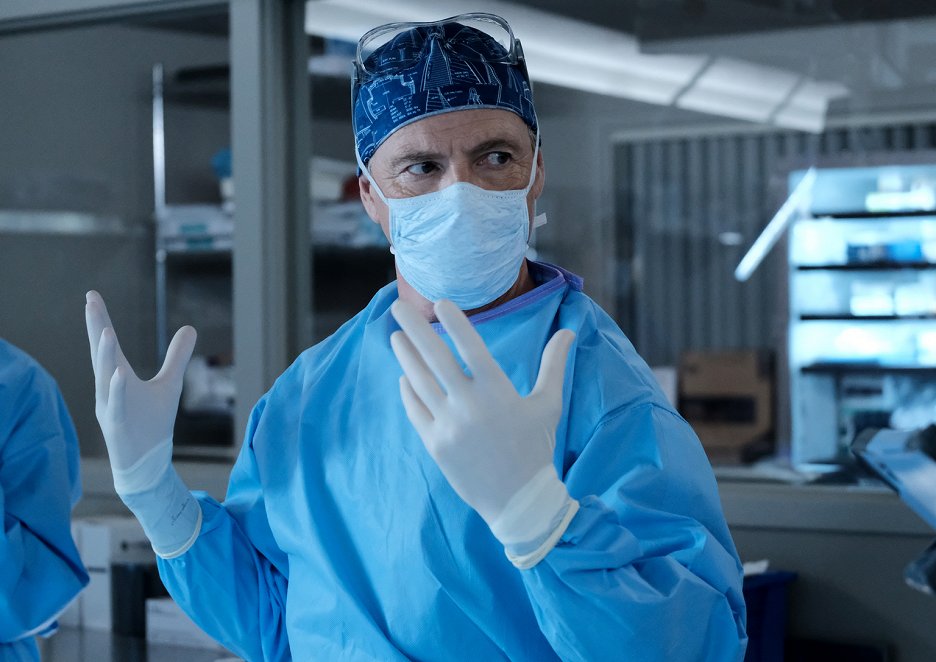 Doktoři - Duchové (S01E10) (2018) | ČSFD.cz