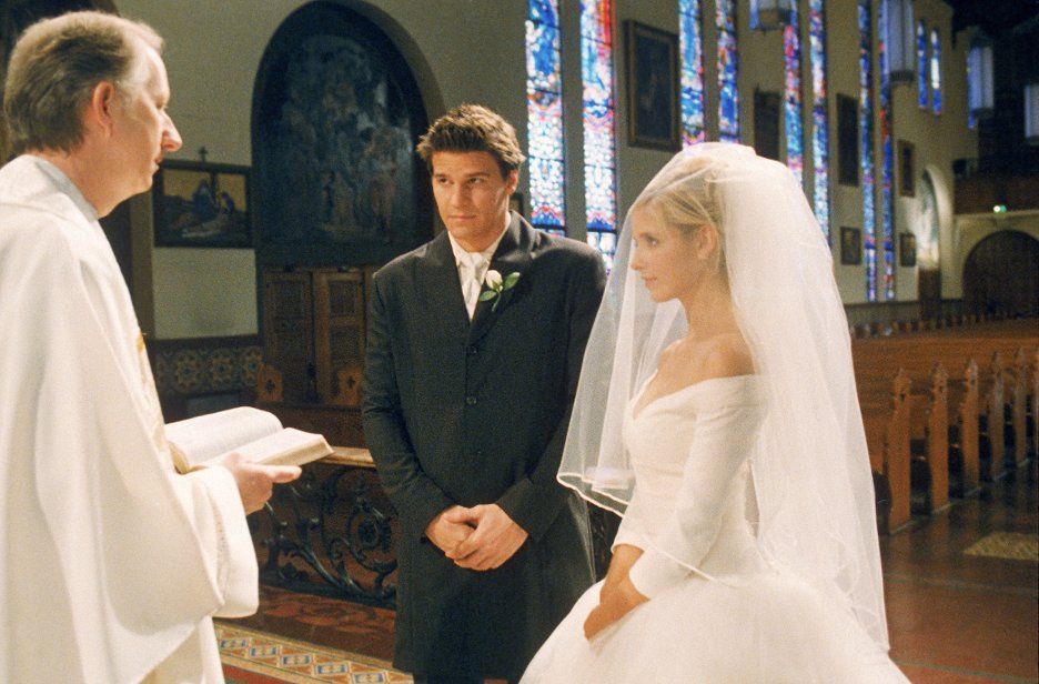 Buffy, premožiteľka upírov - The Prom (S03E20) (1999) | ČSFD.sk