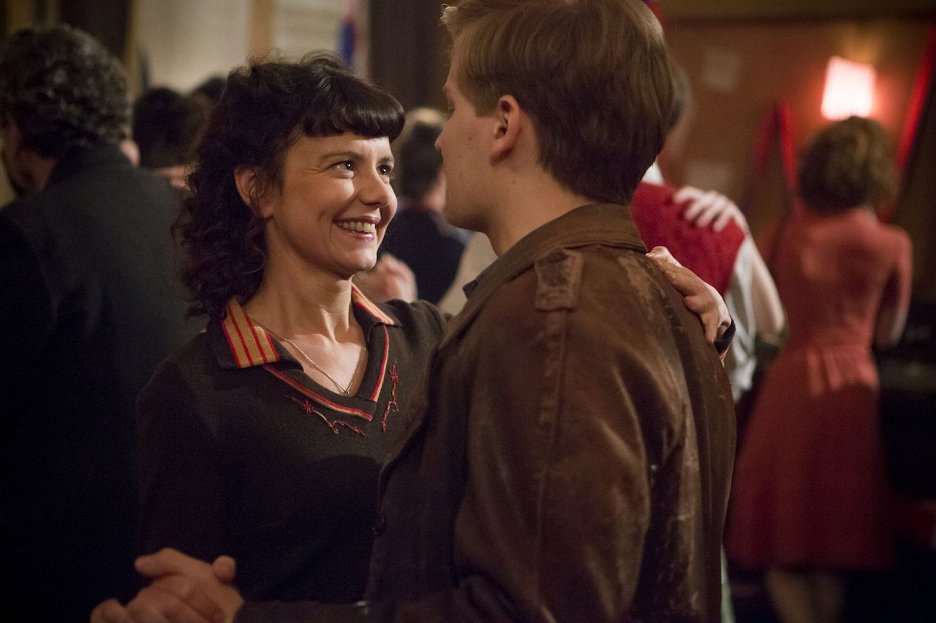 Vesnice ve Francii - Šero před tmou (S06E09) (2014) | ČSFD.cz