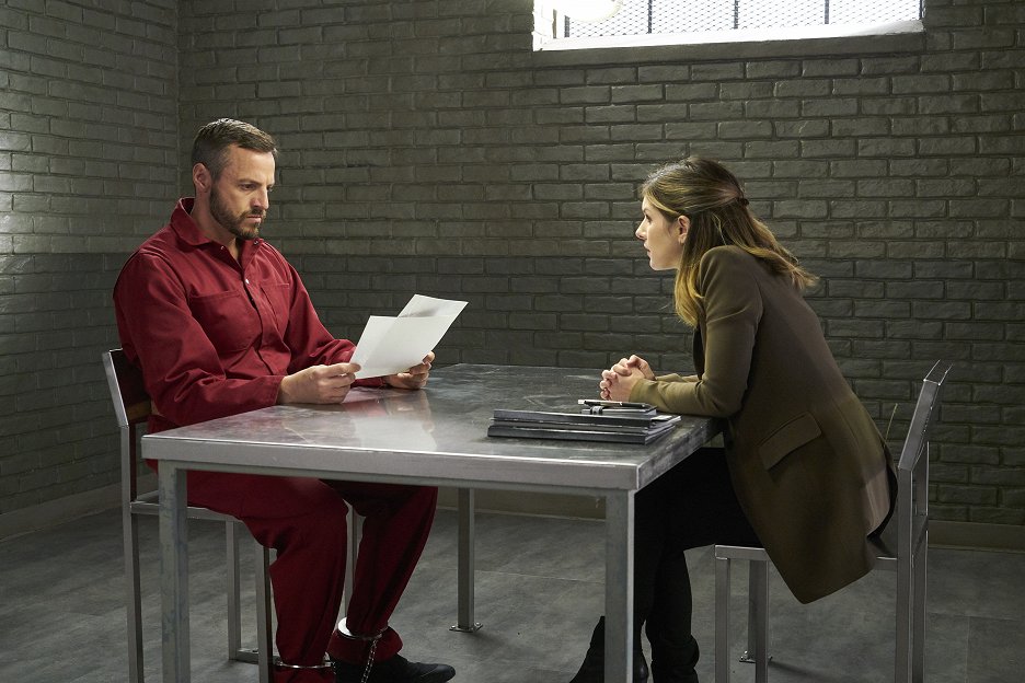 The Detail - The Devil and the Deep Blue Sea (E03) (2018) | ČSFD.cz