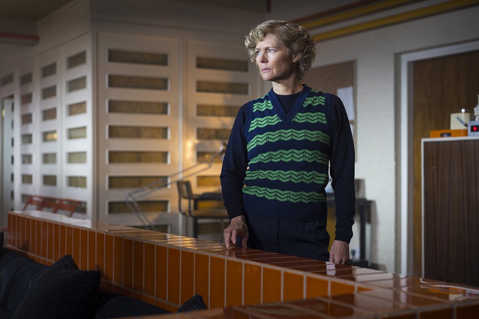 Clare Holman | Galéria - Z filmu | ČSFD.sk