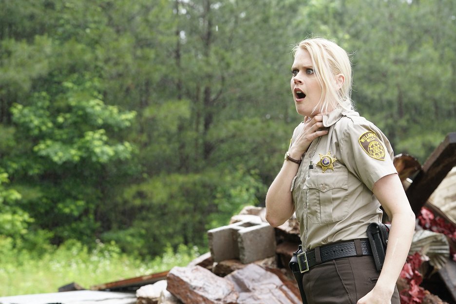 Stan Against Evil - Hell is What You Make It (S03E01) (2018) | ČSFD.cz