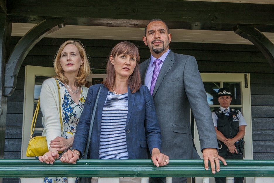 Midsomer Murders - Last Man Out (S19E03) (2017) | ČSFD.cz