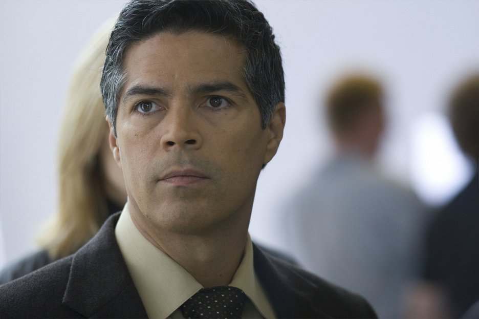 Caprica - Know Thy Enemy (E06) (2010) | ČSFD.cz