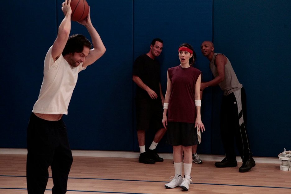 Whitney - Getting to Know You (S01E07) (2011) | ČSFD.cz