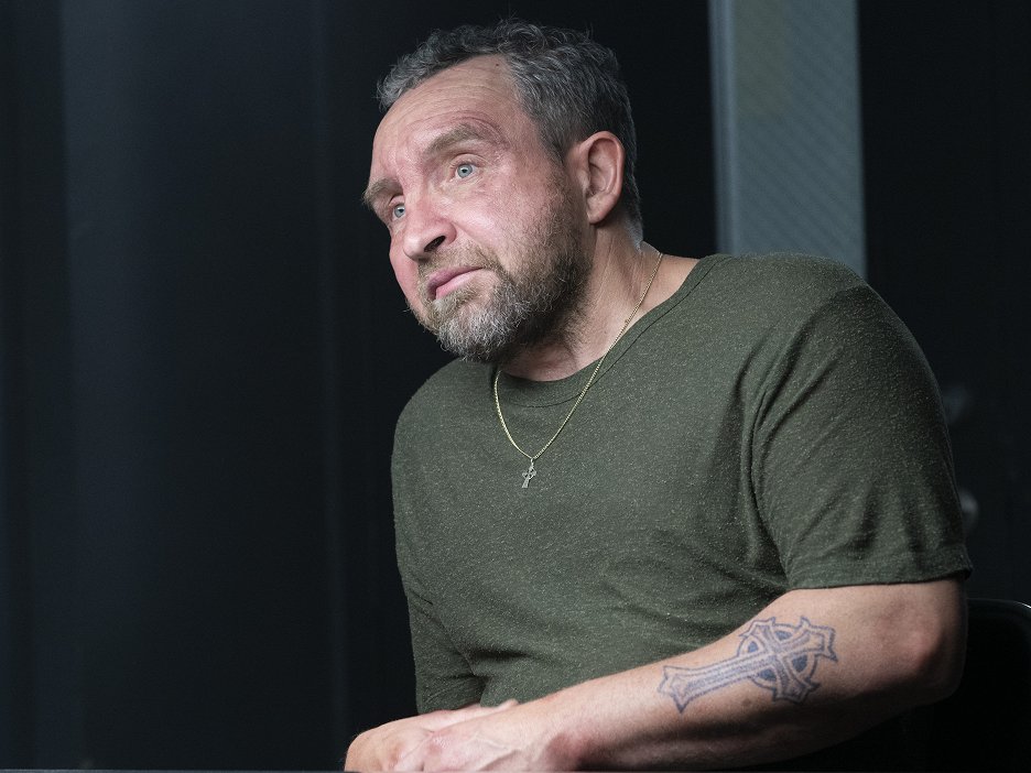 Ray Donovan - Never Gonna Give You Up (S06E11) (2019) | ČSFD.cz