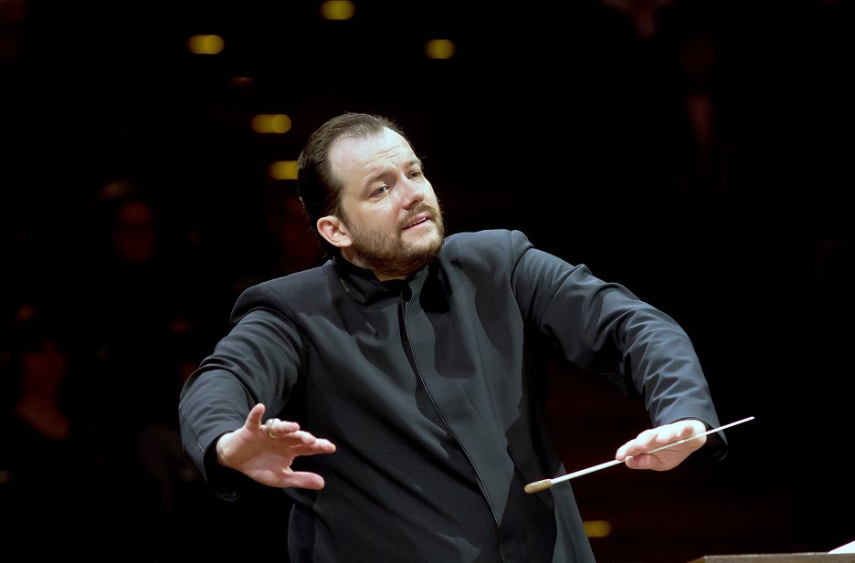 Andris Nelsons dirigiert Anton Bruckner (2018) | ČSFD.cz