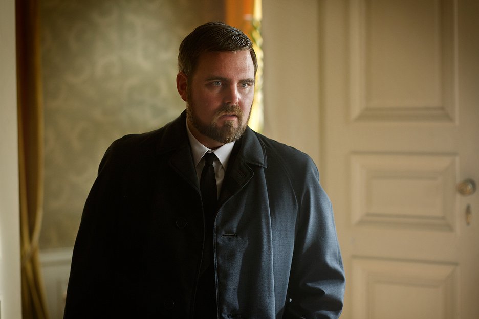 Restaurant - Pohřeb (S02E10) (2018) | ČSFD.cz