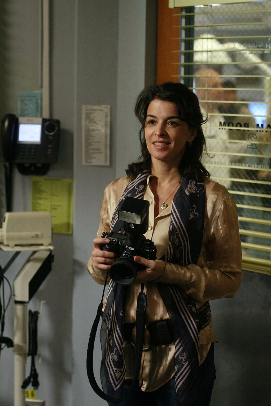 Pohotovost - Fotografie a vzpomínky (S13E18) (2007) | ČSFD.cz