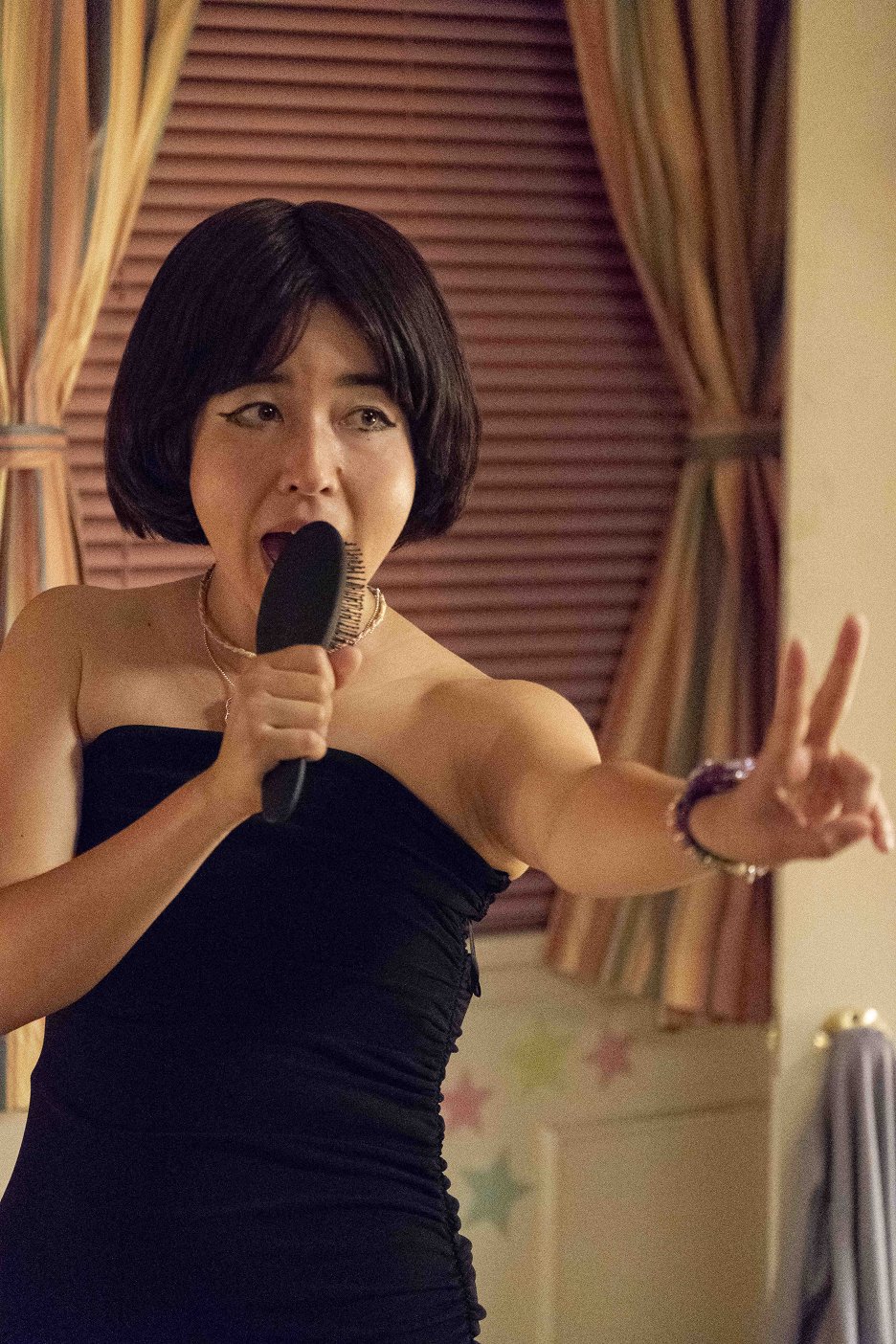 PEN15 - Posh (S01E06) (2019) | ČSFD.cz
