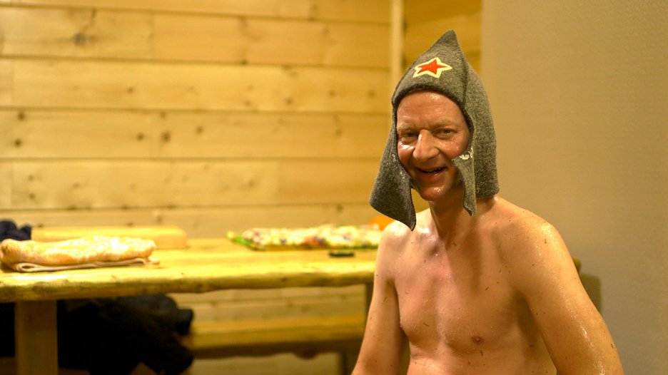 Ziemlich beste Nachbarn (2019) | ČSFD.cz