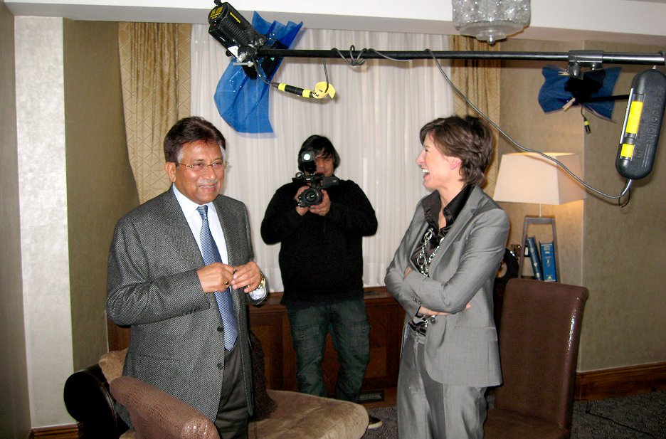 Insha'Allah Democracy (2017) | ČSFD.cz