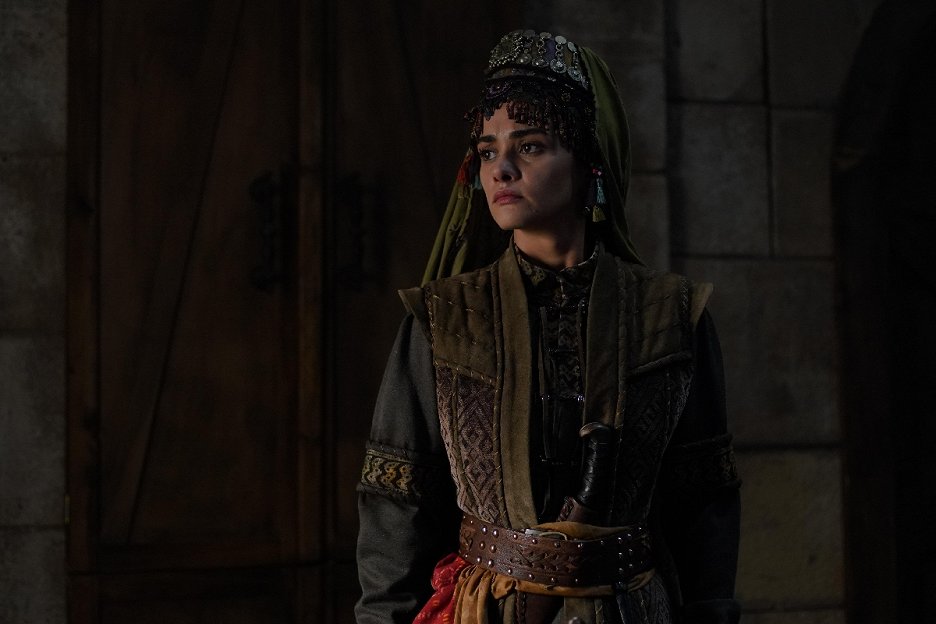 Diriliş: Ertuğrul - Episode 1 (S05E01) (2018) | ČSFD.cz