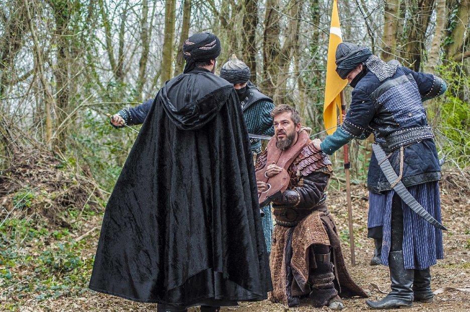 Diriliş: Ertuğrul - Adalet Ordusu (S01E15) (2015) | ČSFD.cz