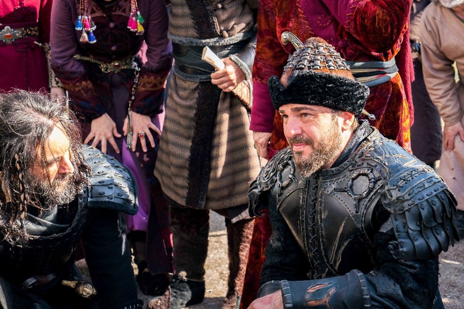 Diriliş: Ertuğrul - Milletin Dirilişi, Kısım 2 (S01E26) (2015) | ČSFD.cz