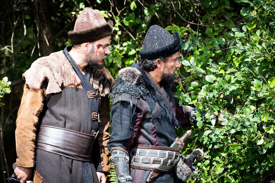 Diriliş: Ertuğrul - Beklenen Kahraman (S02E04) (2015) | ČSFD.cz