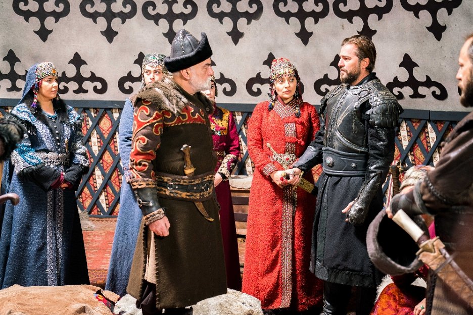 Diriliş: Ertuğrul - Zaferin Şerefi (S02E18) (2016) | ČSFD.cz