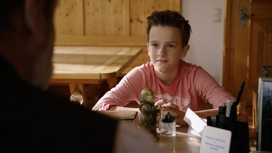 Racko - Ein Hund für alle Fälle - Das Denkmal (S01E11) (2019) | ČSFD.cz