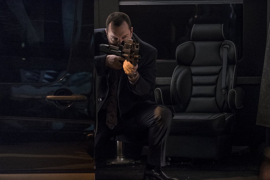 Feed the Beast - The Wild West (E06) (2016) | ČSFD.cz