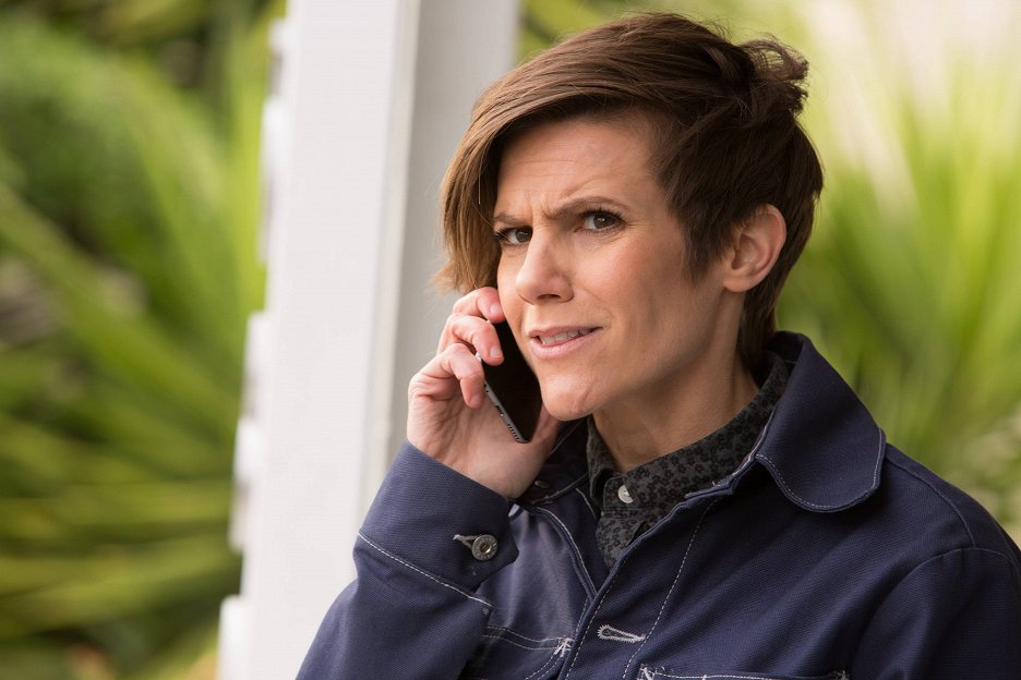 Maron - The Geographic (S04E11) (2016) | ČSFD.cz