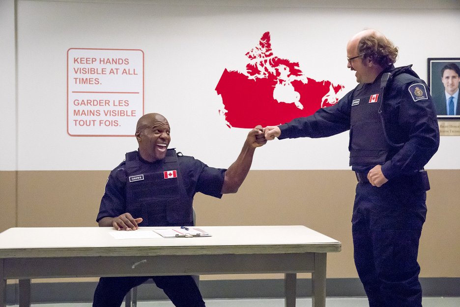 Portlandia - Riot Spray (S08E01) (2018) | ČSFD.cz