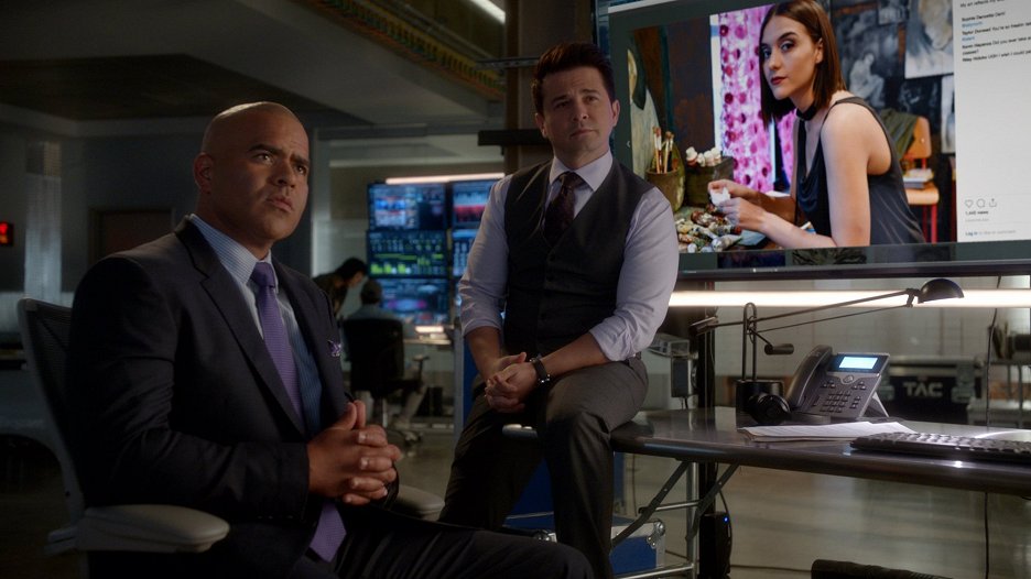 Bull: Súdny špecialista - A Girl Without Feelings (S03E07) (2018) | ČSFD.sk