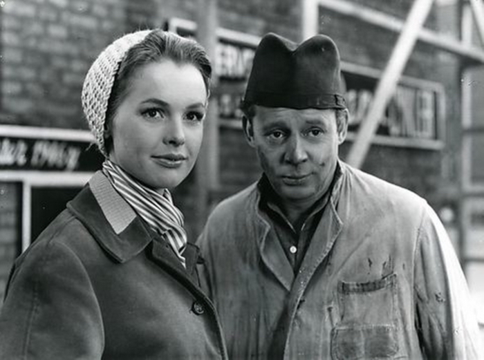 Det lille hotel (1958) | ČSFD.cz