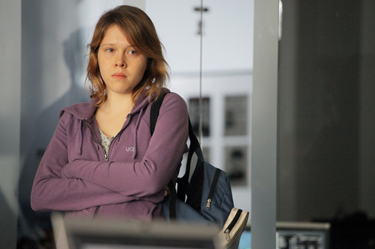 Na krawędzi - Episode 7 (S02E07) (2014) | ČSFD.cz