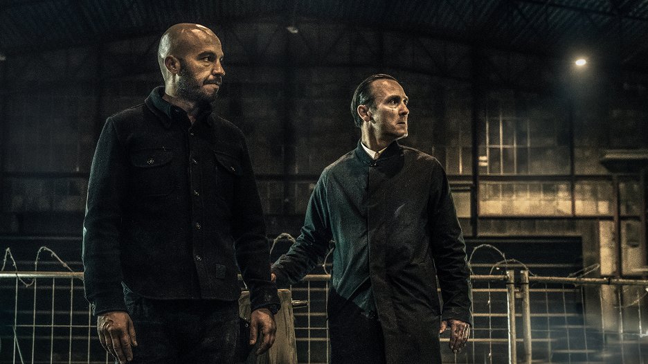 Válečník - Showdown (E06) (2018) | ČSFD.cz