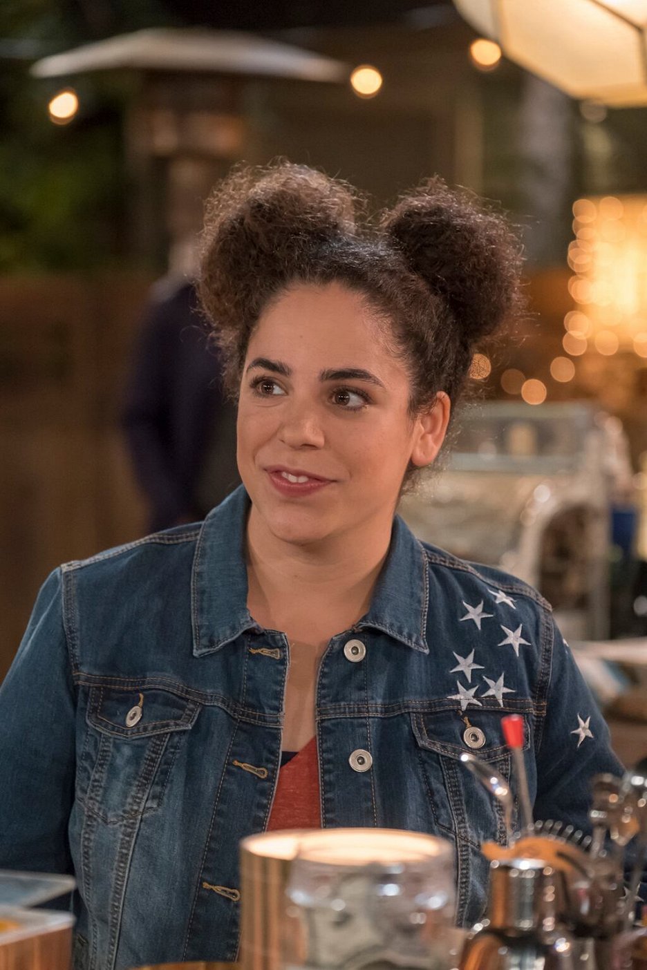 Abby's - Mail Bin (E05) (2019) | ČSFD.cz