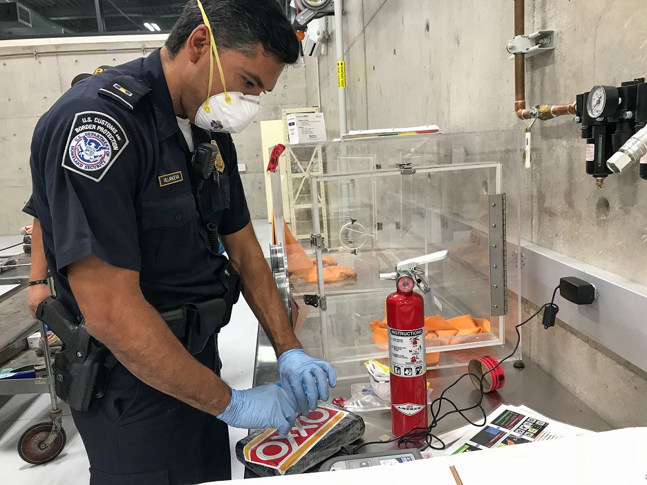 Border Force America's Gatekeepers (2018) | ČSFD.cz