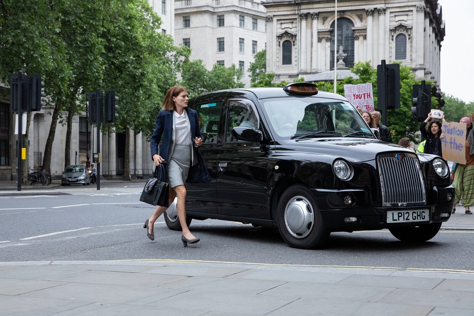 The Rook - Chapter 1 (E01) (2019) | ČSFD.sk