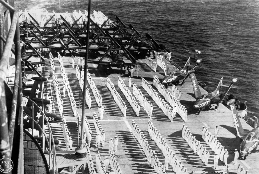 The Eternal Sea (1955) | Galerie - Z filmu | ČSFD.cz