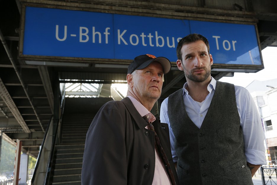 Die Spezialisten - Im Namen der Opfer - Romeo (S02E07) (2017) | ČSFD.cz