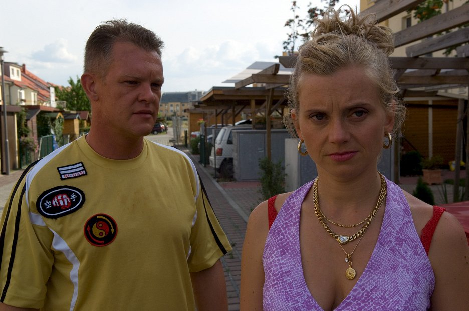 SOKO Wismar - Allein zu Haus (S04E09) (2006) | ČSFD.cz