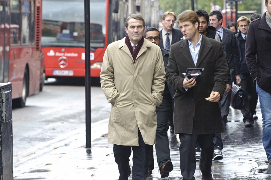 Law & Order: UK - Safe (S05E02) (2011) | ČSFD.cz