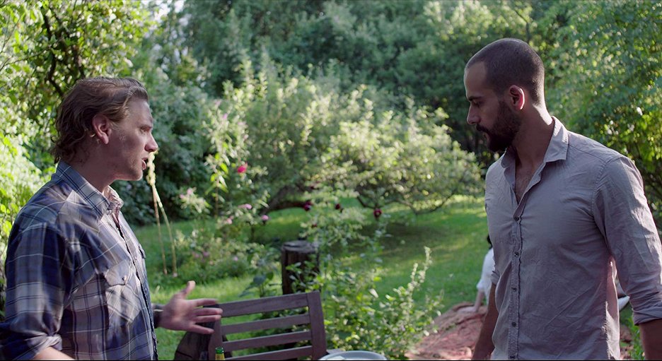 Adam & Esra (2018) | ČSFD.cz