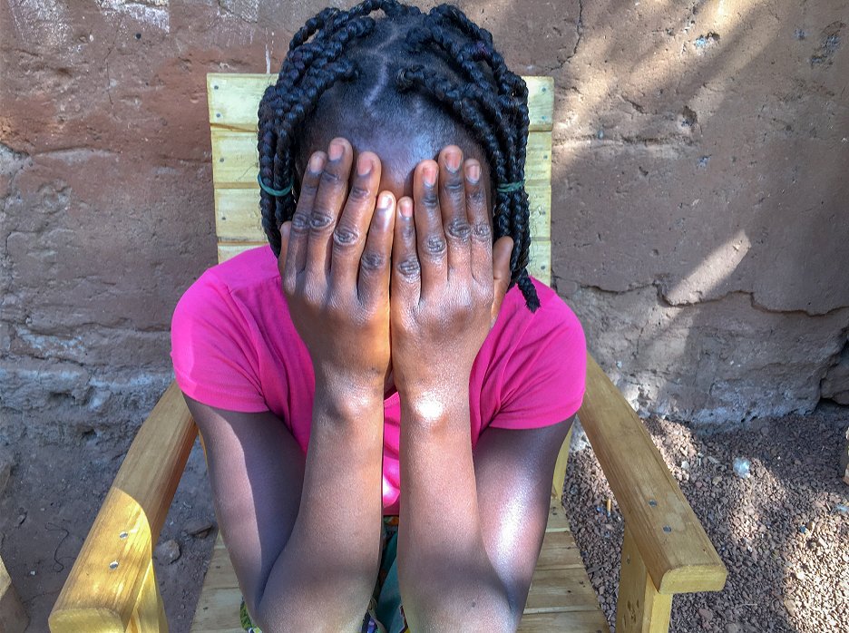 Frontline - UN Sex Abuse Scandal (S37E01) (2018) | Galerie - Z epizody | ČSFD.cz